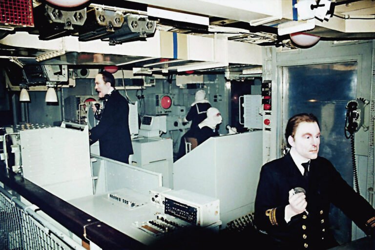 HMS BELFAST museum gallery 2 | Weapons Parade