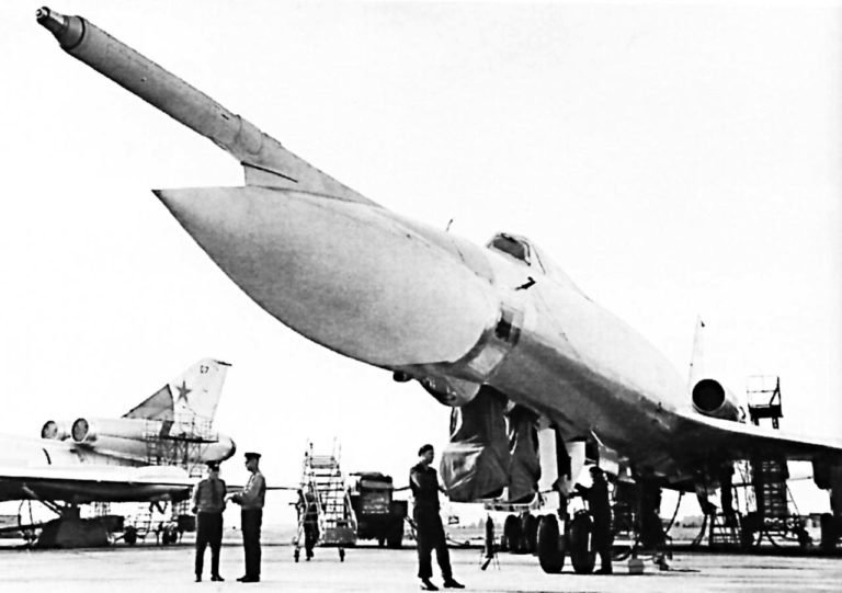 TU-22 BLINDER gallery | Weapons Parade | TU-22 BLINDER bomber.