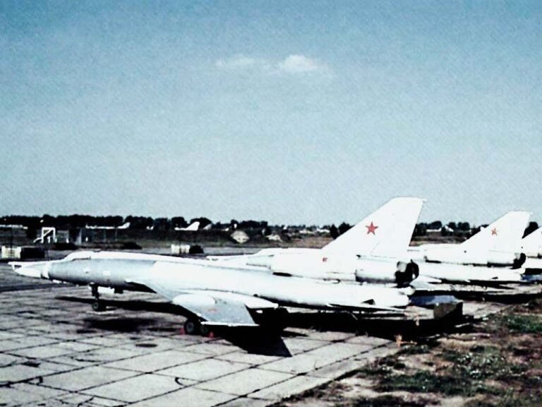 Tupolev TU-22 "BLINDER" bomber | Weapons Parade | Tupolev TU-22 "BLINDER".