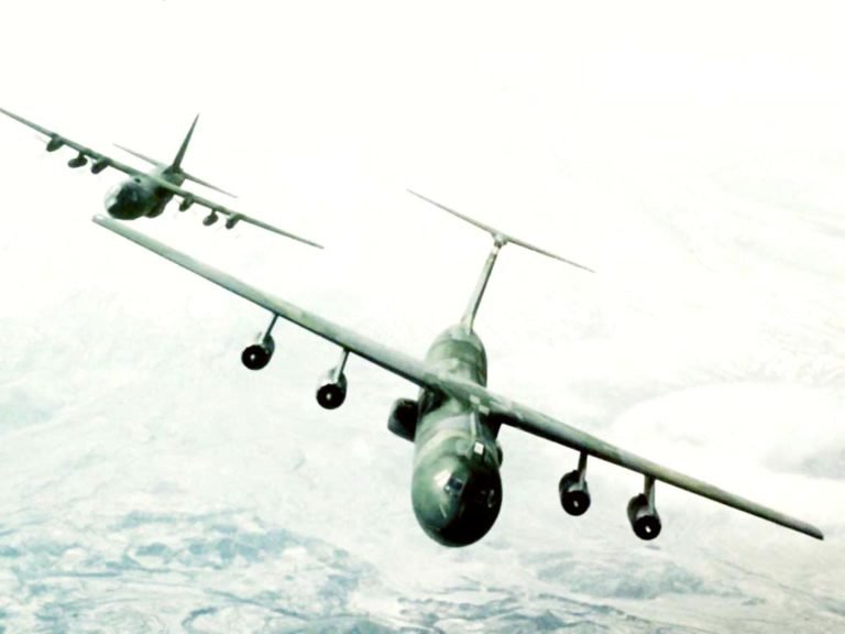 C-141 STARLIFTER gallery | Weapons Parade | C-141 STARLIFTER.