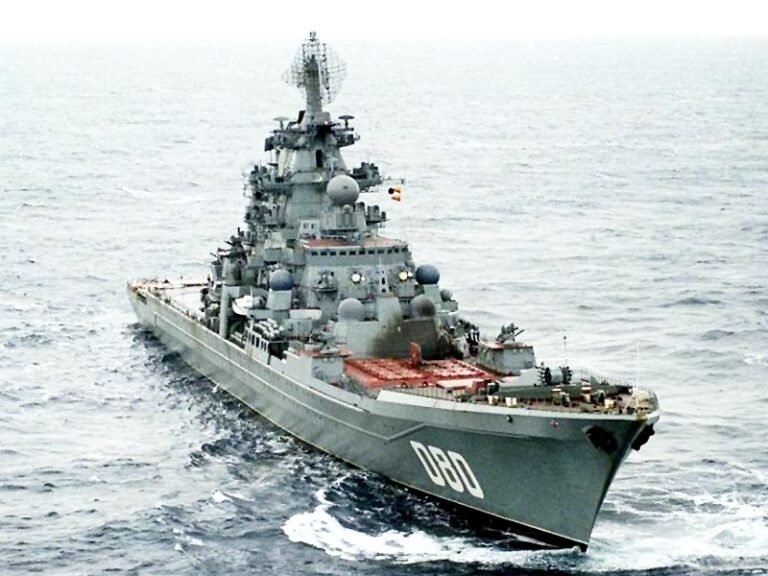 KIROV class nuclear-powered guided-missile cruiser | Weapons Parade ...