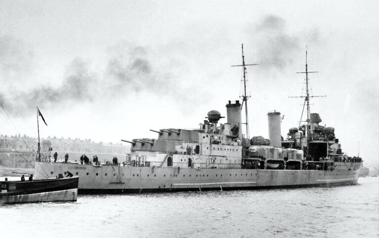 EDINBURGH class gallery 1 | Weapons Parade | EDINBURGH class