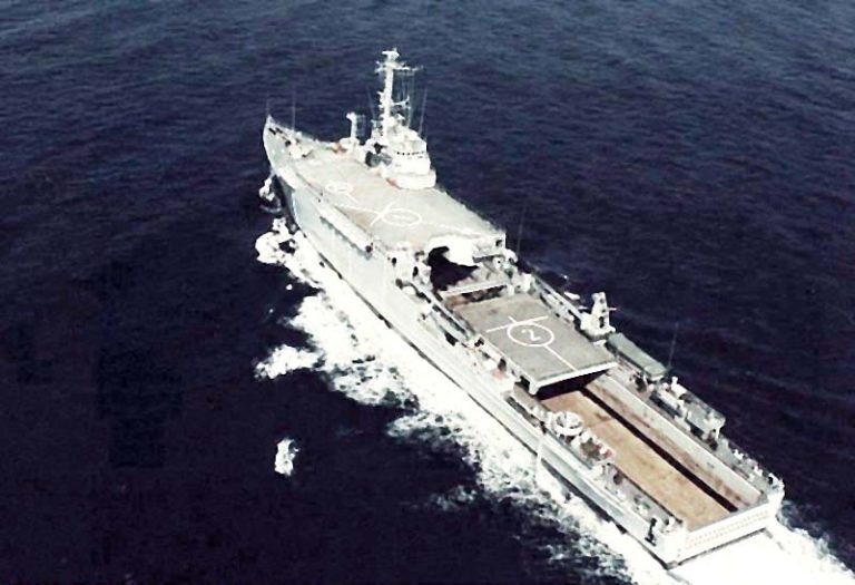 OURAGAN class gallery | Weapons Parade OURAGAN class LPD.