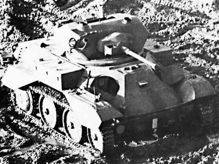 Light tank Mk.VIII (A-25) HARRY HOPKINS | Weapons Parade