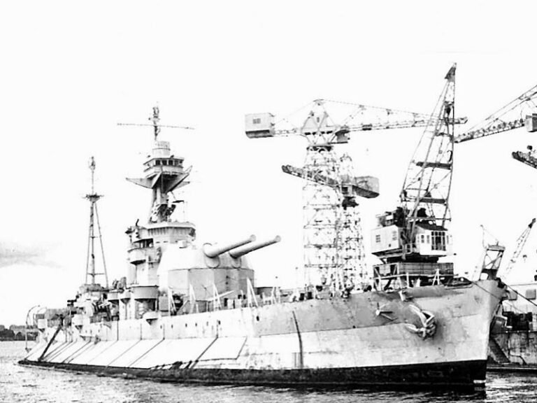 ROBERTS class monitor | Weapons Parade ROBERTS class monitor ship.