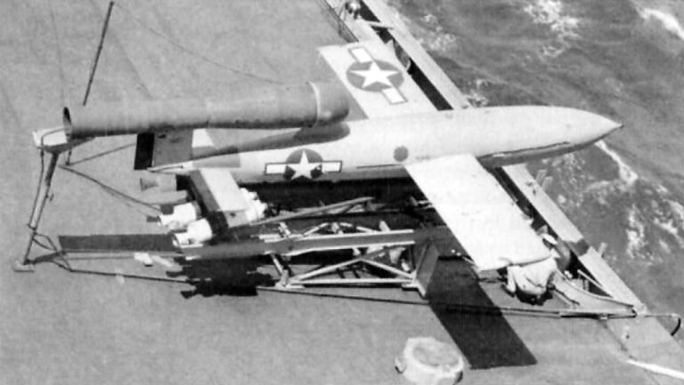 V-1 flying bomb gallery | Weapons Parade | V-1 flying bomb gallery.