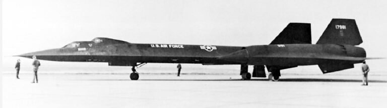 Lockheed SR-71 BLACKBIRD gallery 1 | Weapons Parade | SR-71 gallery