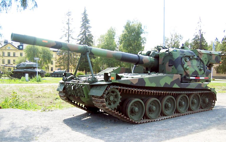 BANDKANON 1 gallery | Weapons Parade | BANDKANON 1 gallery