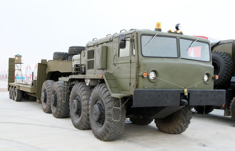 MAZ-537 gallery | Weapons Parade | MAZ-537 tank transporter.