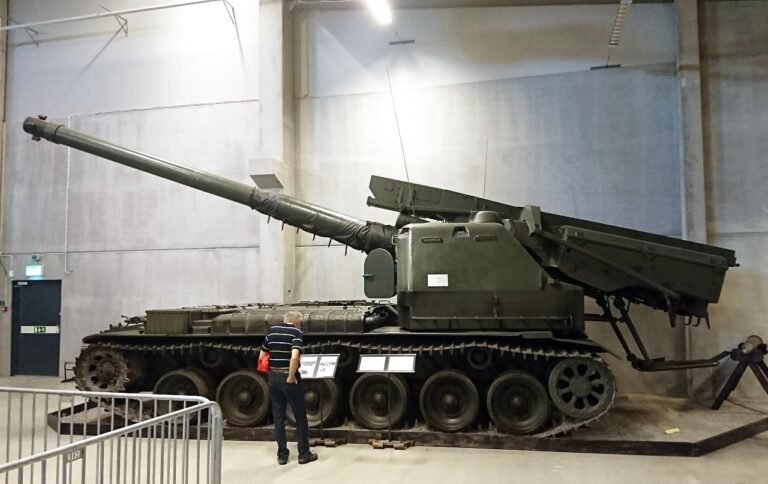 BANDKANON 1 gallery | Weapons Parade | BANDKANON 1 gallery